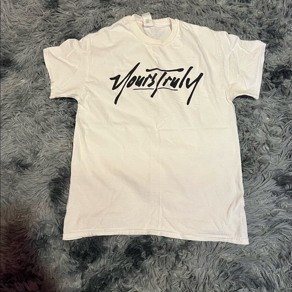 Gildan | Tops | Yours Truly Phora | Poshmark